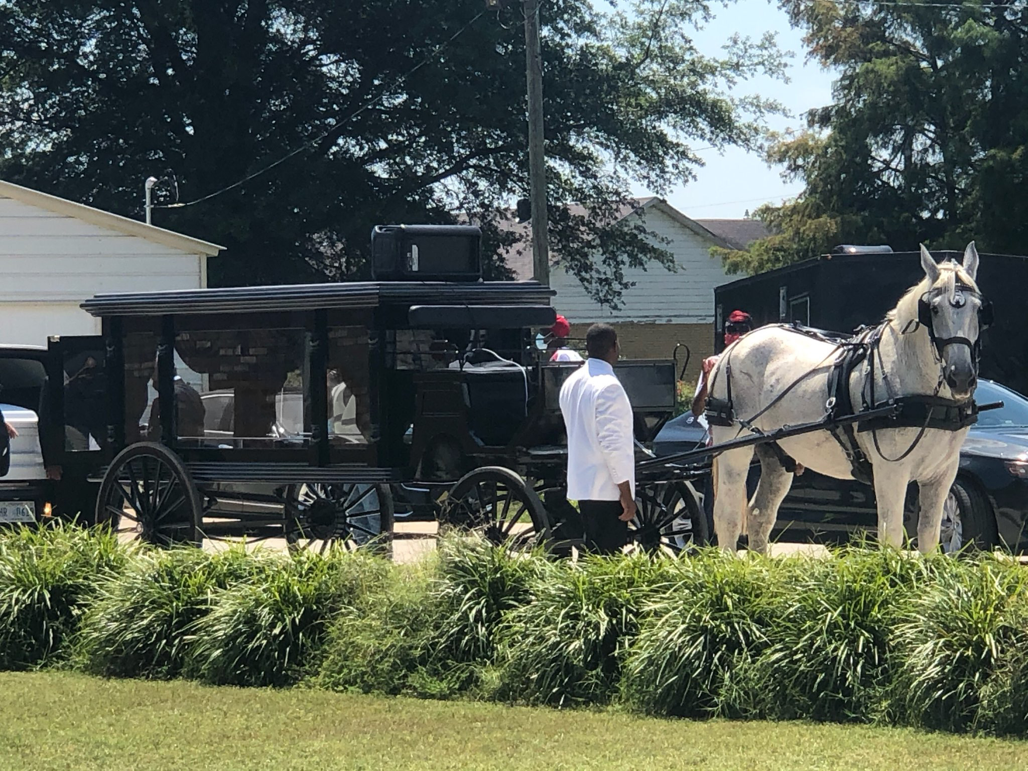 Uptown Carriages - Funeral Service